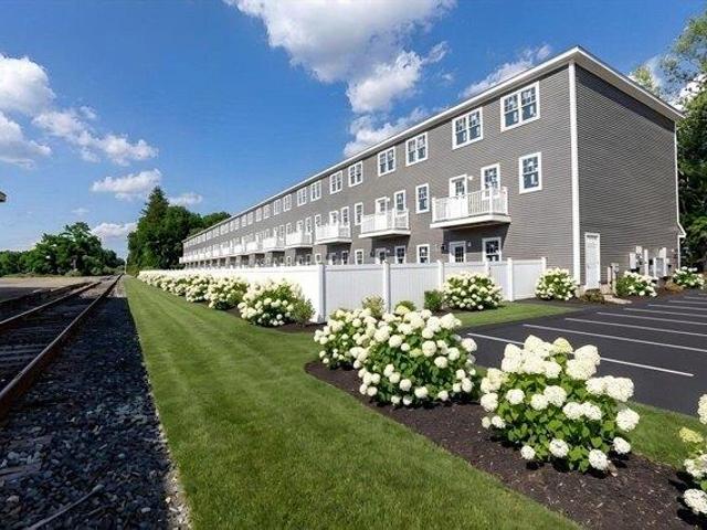condo with 3 bedroom, Taunton MA ES105105315