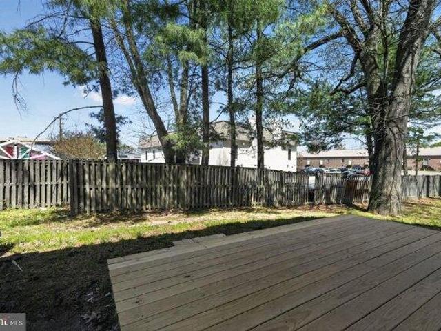 condo with 3 bedroom, Temple Hills MD ES103605653