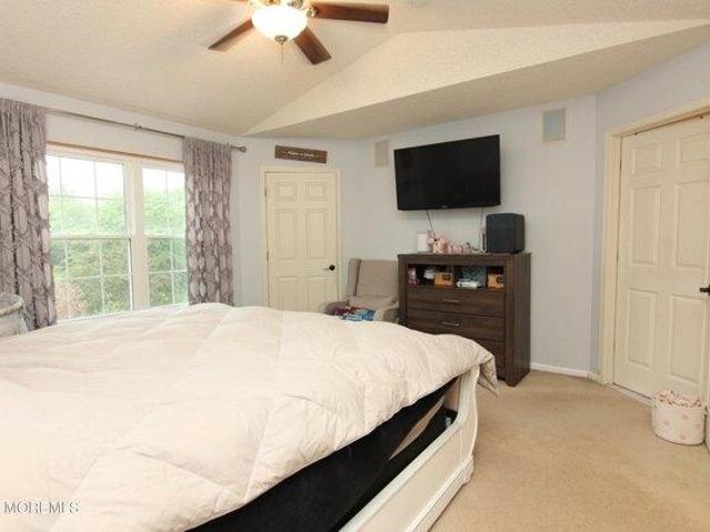 condo with 3 bedroom, Tinton Falls NJ ES103619734