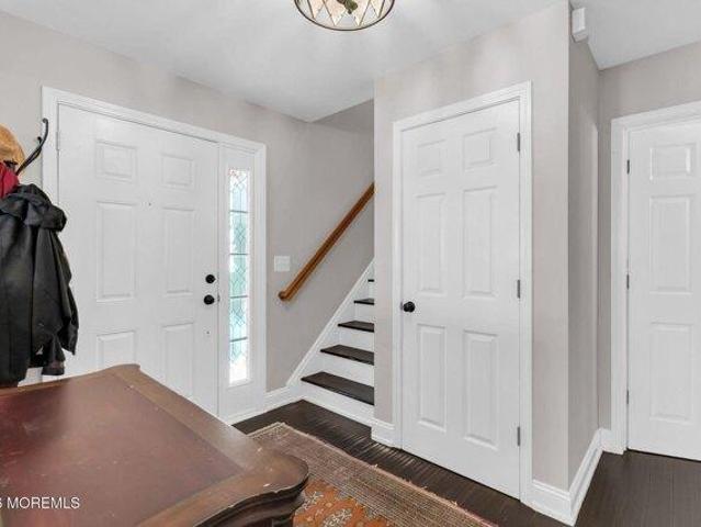 condo with 3 bedroom, Tinton Falls NJ ES105610451