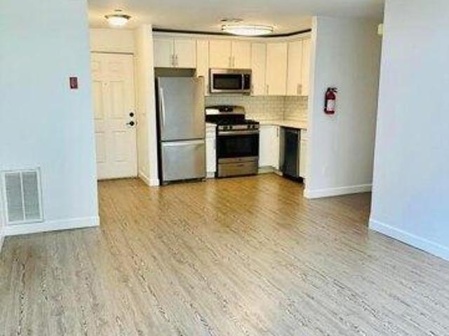 condo with 3 bedroom, Tinton Falls NJ ES105202849