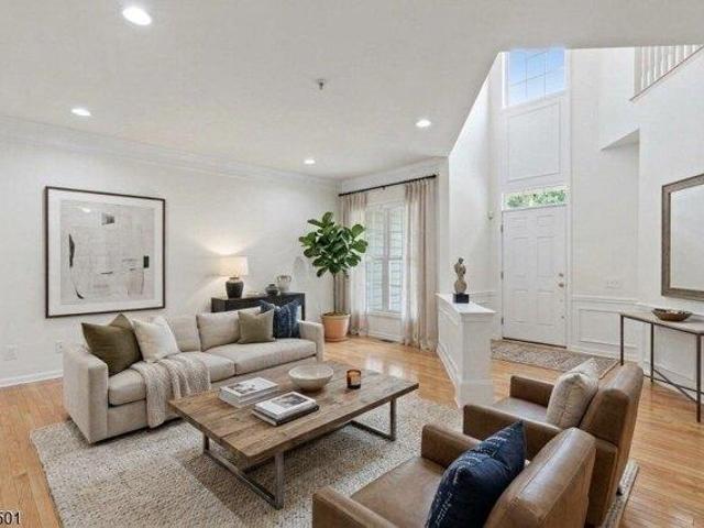 condo with 3 bedroom, Totowa NJ ES105190304