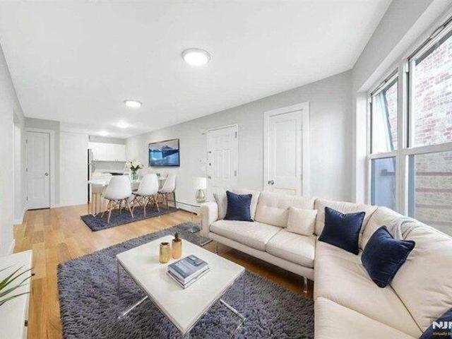 condo with 3 bedroom, Union City NJ DS102259030