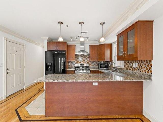 condo with 3 bedroom, Union City NJ ES104479267