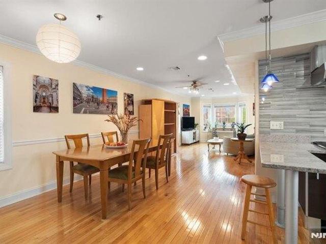 condo with 3 bedroom, Union City NJ ES104835600