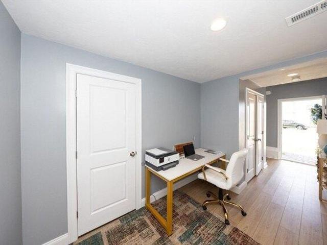condo with 3 bedroom, Uxbridge MA DS102959576
