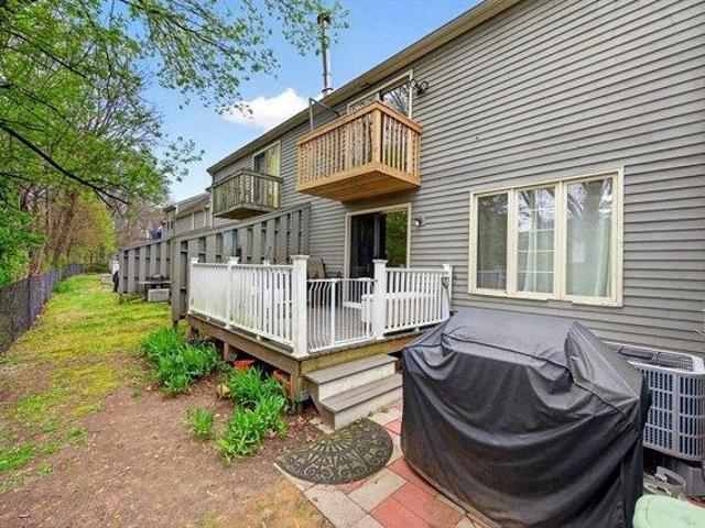 condo with 3 bedroom, Uxbridge MA DS103441012