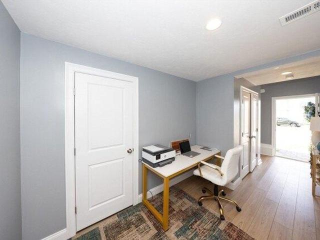 condo with 3 bedroom, Uxbridge MA ES103438630