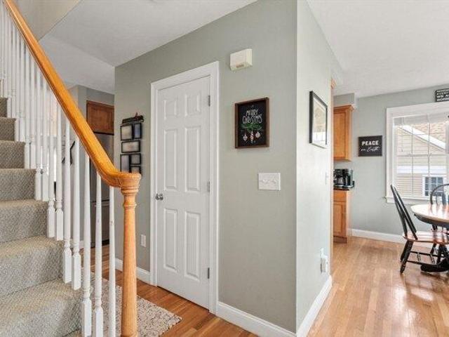 condo with 3 bedroom, Uxbridge MA ES105041578