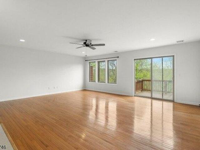condo with 3 bedroom, Vernon NJ DS102726295