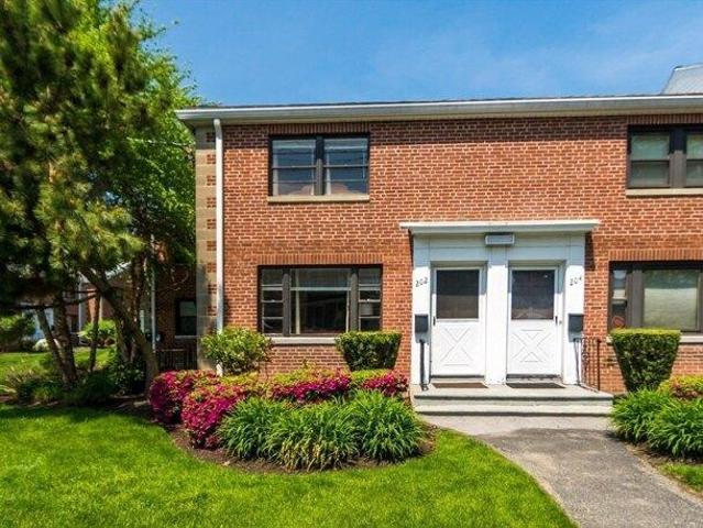 condo with 3 bedroom, Waltham MA DLS103128214