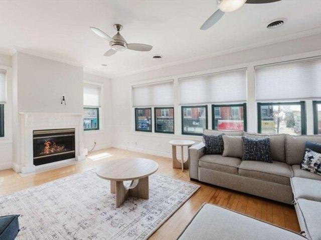 condo with 3 bedroom, Waltham MA DS104262523