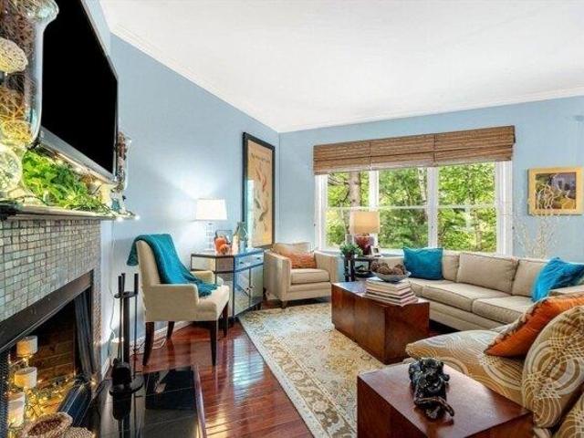 condo with 3 bedroom, Waltham MA DS104352310