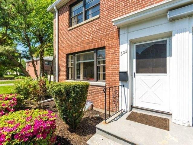 condo with 3 bedroom, Waltham MA ES104189627