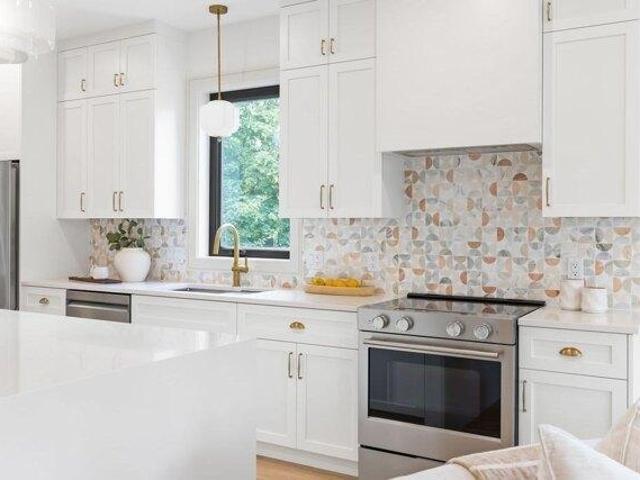 condo with 3 bedroom, Waltham MA ES105202401