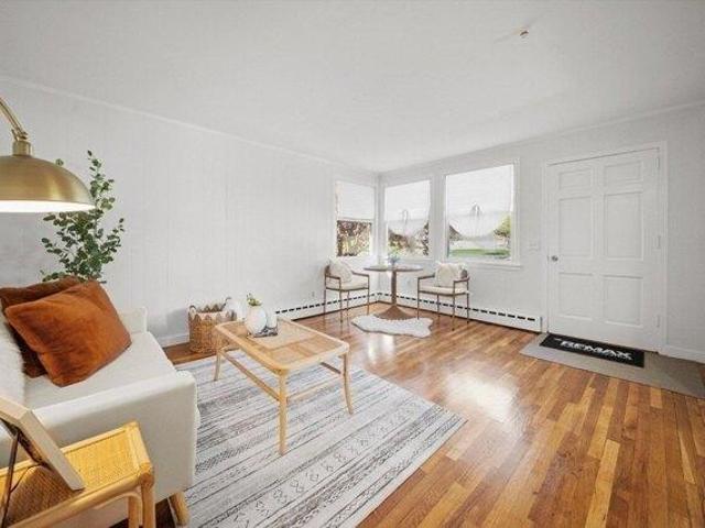 condo with 3 bedroom, Waltham MA ES103496626