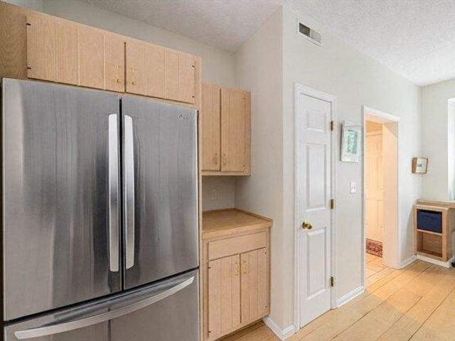 condo with 3 bedroom, Waltham MA ES103808161