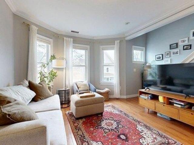 condo with 3 bedroom, Waltham MA ES103889376