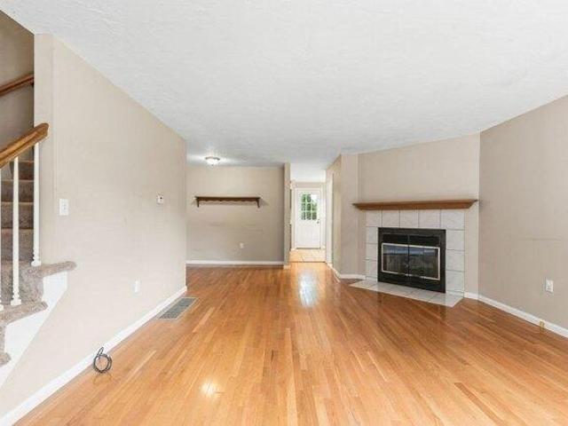 condo with 3 bedroom, Walpole MA ES104331118