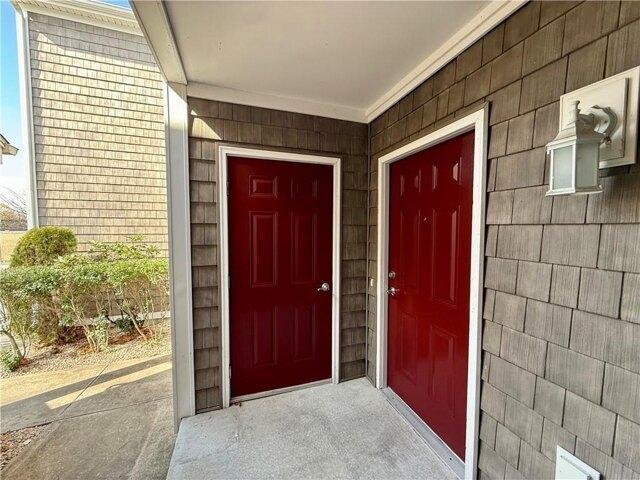 condo with 3 bedroom, Warwick RI DLS102444890