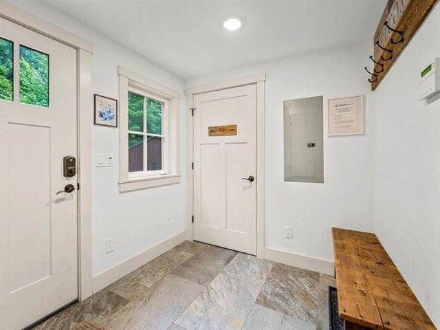condo with 3 bedroom, Warren VT ES105117024