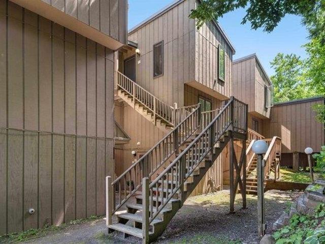 condo with 3 bedroom, Warren VT ES105126175