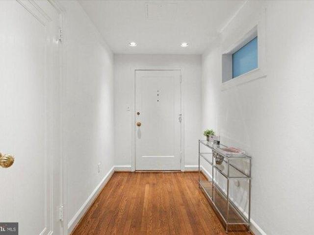 condo with 3 bedroom, Washington DC ES104907319
