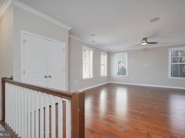 condo with 3 bedroom, Washington DC ES104908414