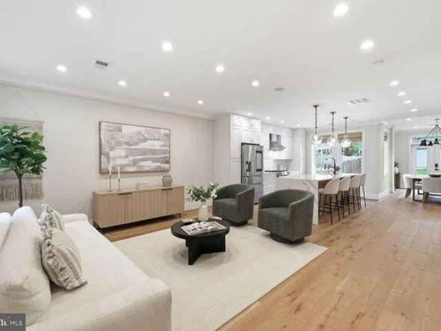 condo with 3 bedroom, Washington DC ES104909119