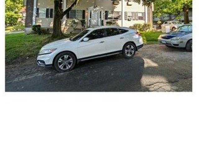 condo with 3 bedroom, Waterbury CT DS104406176