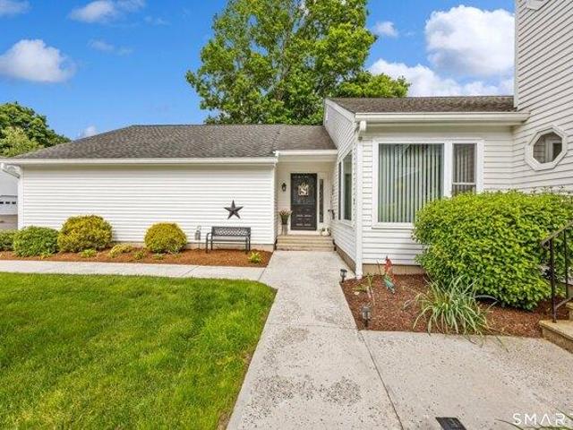 condo with 3 bedroom, Watertown CT DS104153153