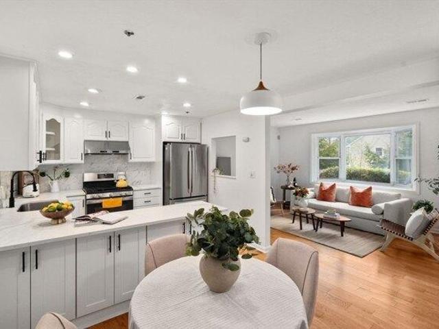 condo with 3 bedroom, Watertown MA DLS102824247