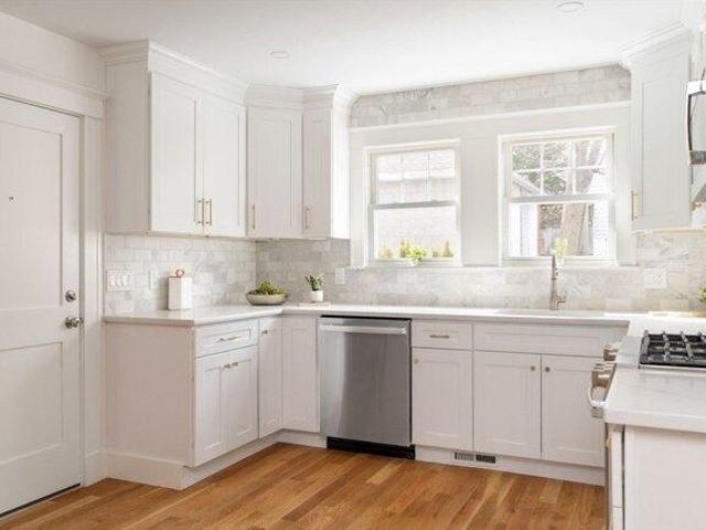 condo with 3 bedroom, Watertown MA DS102593988