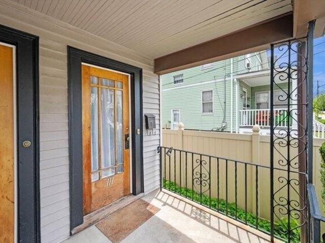 condo with 3 bedroom, Watertown MA DS104044100