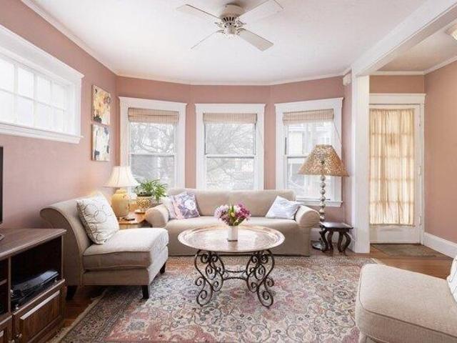 condo with 3 bedroom, Watertown MA ES104609120