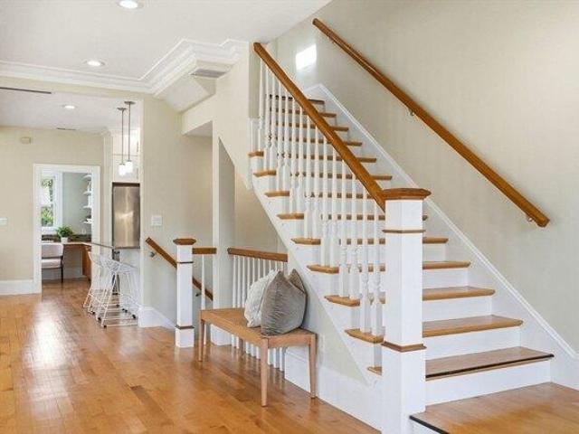 condo with 3 bedroom, Watertown MA ES104904626