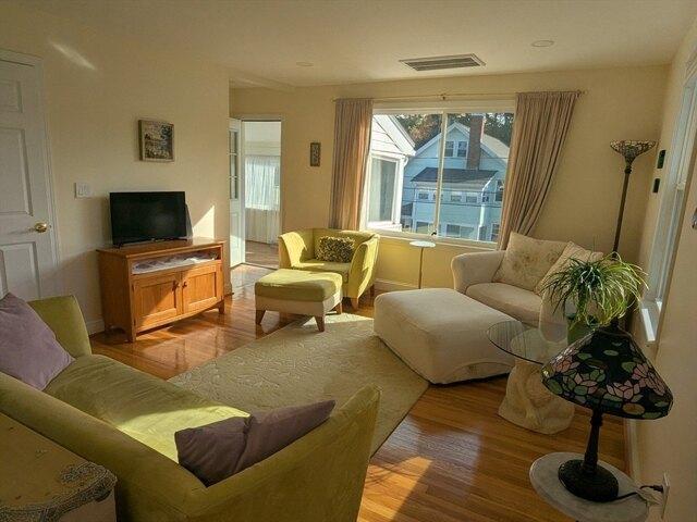 condo with 3 bedroom, Watertown MA ES105172862