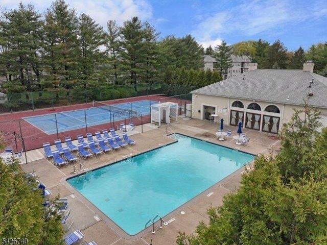 condo with 3 bedroom, Wayne NJ ES104189804