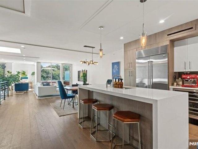 condo with 3 bedroom, Weehawken NJ DS104480510