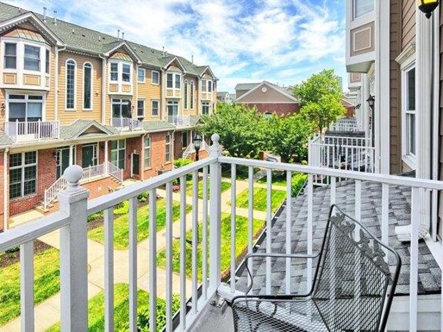 condo with 3 bedroom, West New York NJ DS104376309