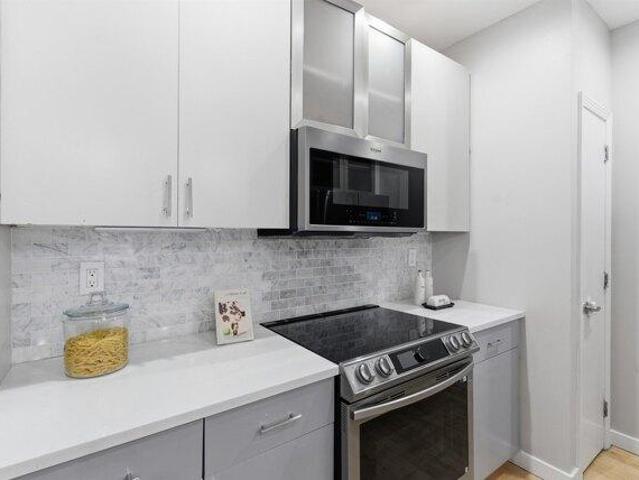 condo with 3 bedroom, West New York NJ ES104375179