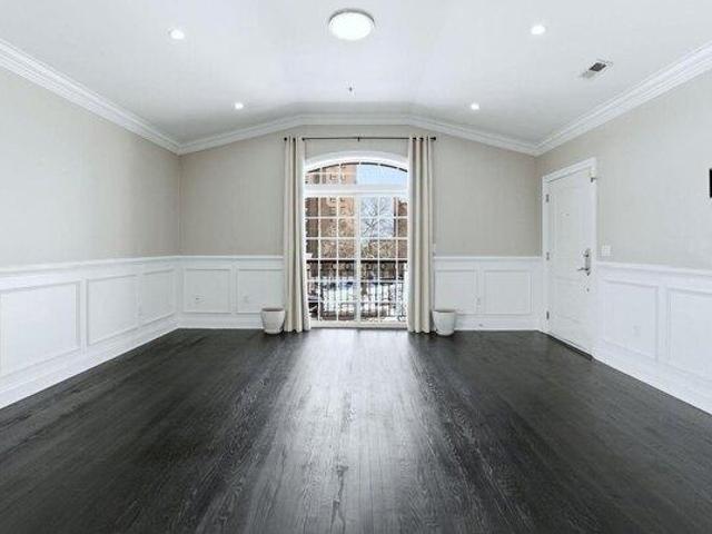 condo with 3 bedroom, West New York NJ ES104542005