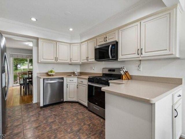 condo with 3 bedroom, West Orange NJ ES104568895