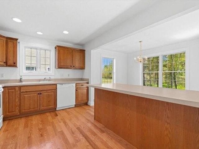 condo with 3 bedroom, West Boylston MA ES104007939
