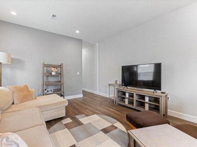 condo with 3 bedroom, West Boylston MA ES105207203