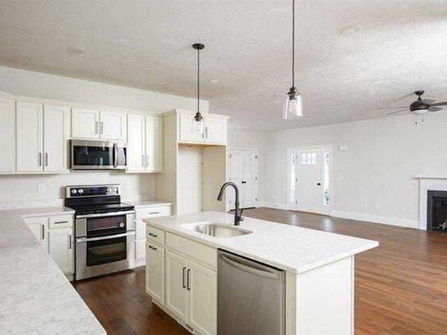 condo with 3 bedroom, West Bridgewater MA DLS103035265
