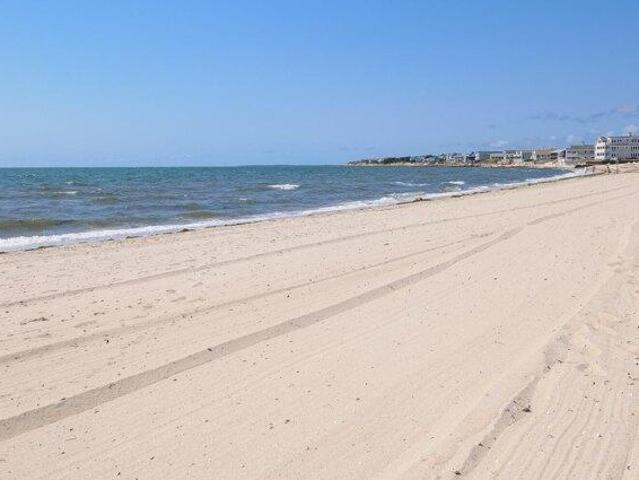 condo with 3 bedroom, West Harwich MA ES105081294