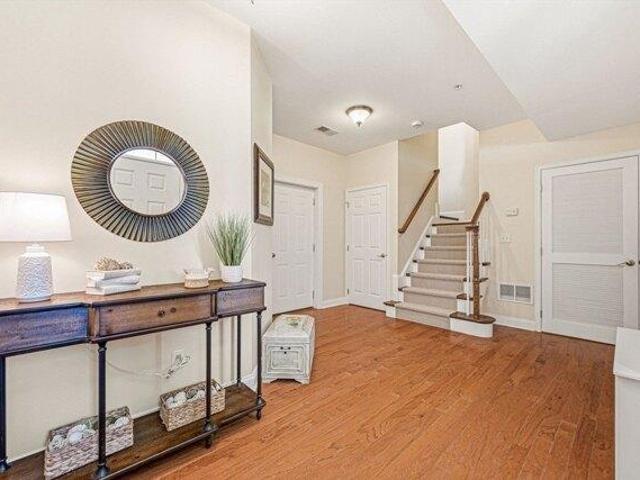 condo with 3 bedroom, Westborough MA DS104112689