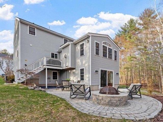 condo with 3 bedroom, Westford MA DS102632641