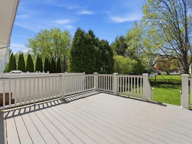 condo with 3 bedroom, Westfield MA ES102961819